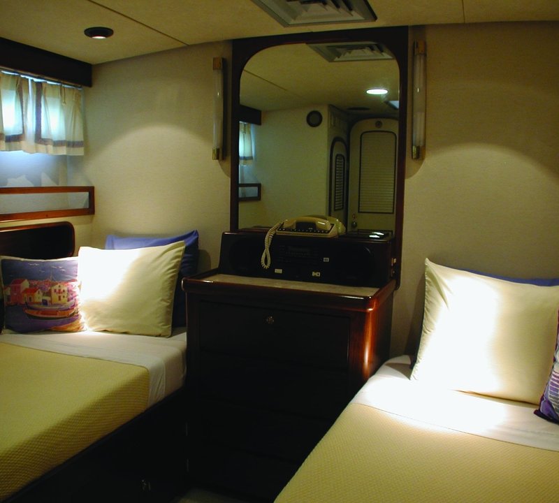 SEA ANGEL Yacht Charter Details, Stevens | CHARTERWORLD Luxury Superyachts